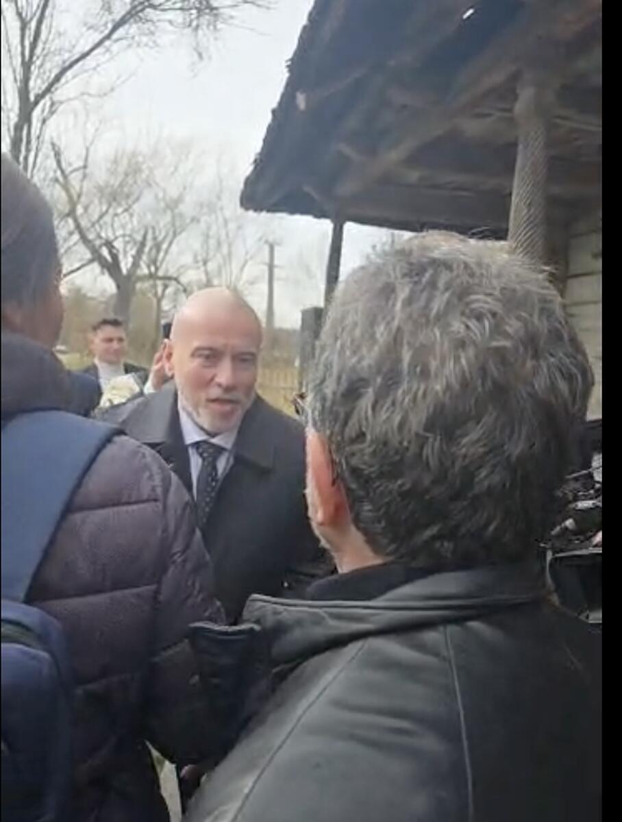 Șoșoacă, LIVE de la Hobița
