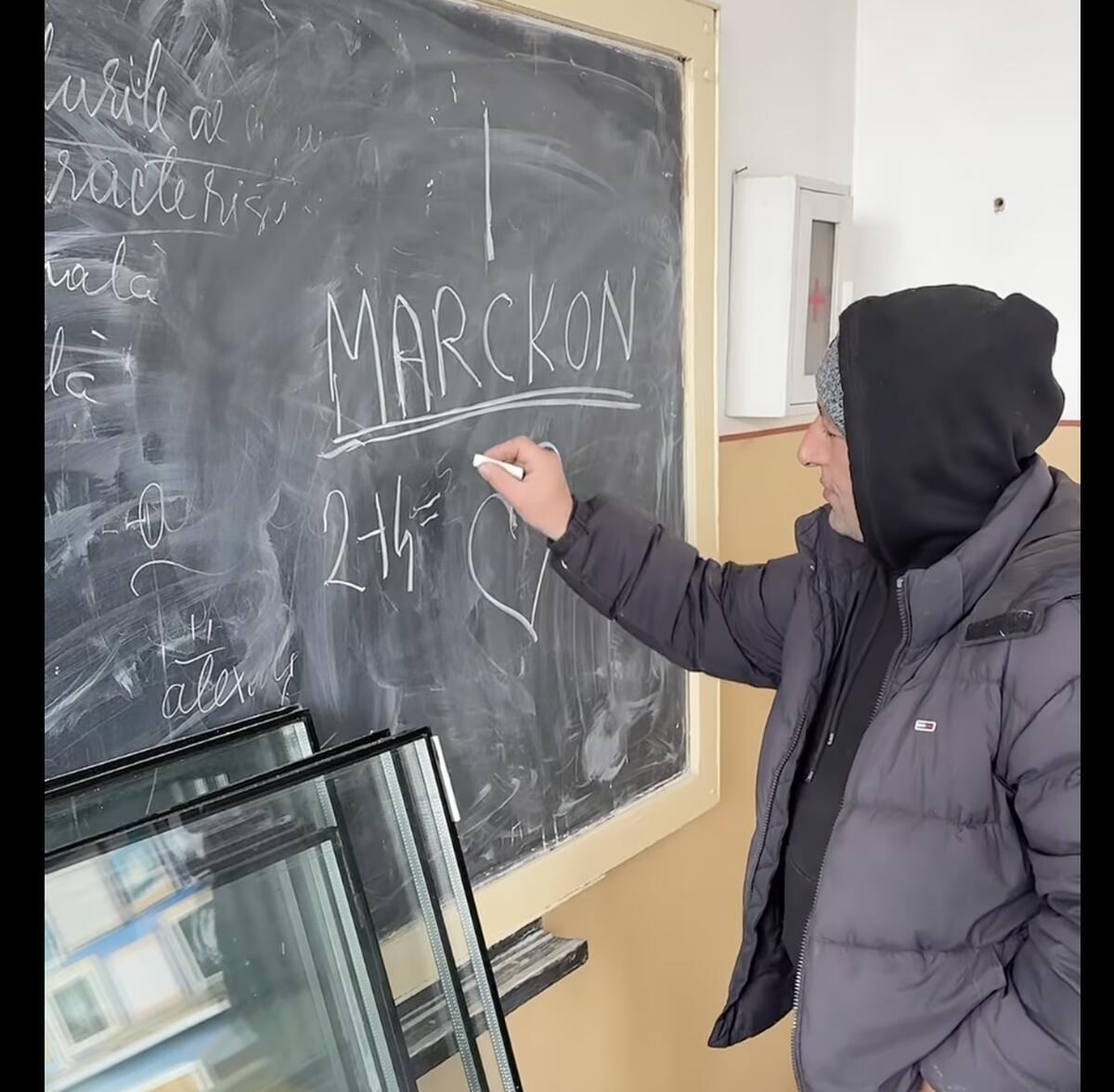 Reacție la clipurile publicitare filmate într-un liceu din Târgu-Jiu